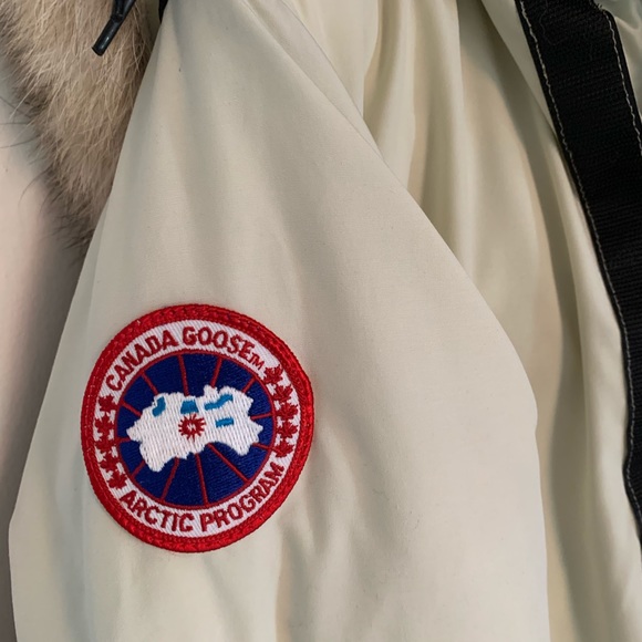 Canada Goose | Jackets & Coats | Nwt Canada Goose Cream Heli Arctic ...